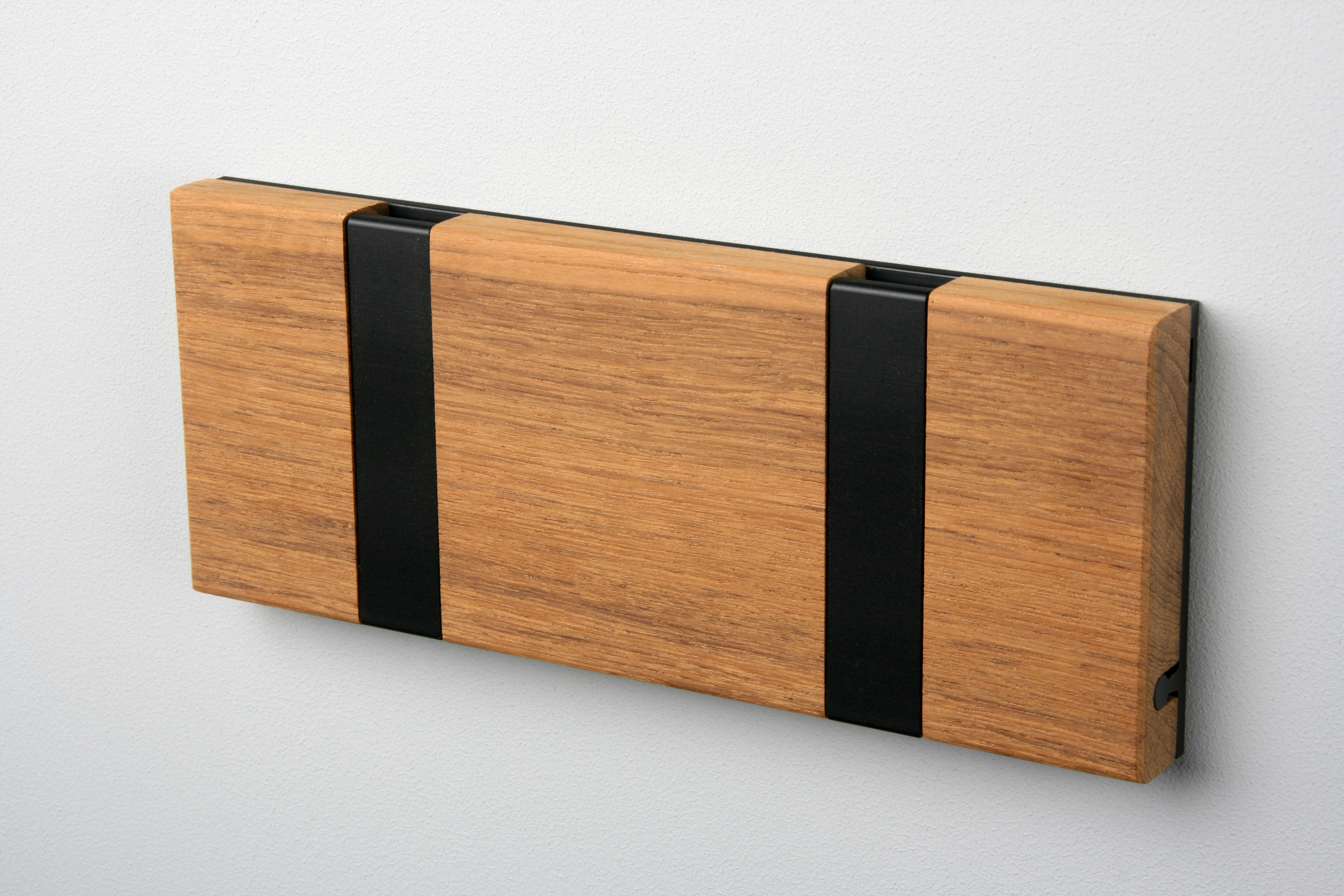 KNAX (MASSIV TRÆ) - Knagerække m/2 knager. - Danbo Møbler Aarhus